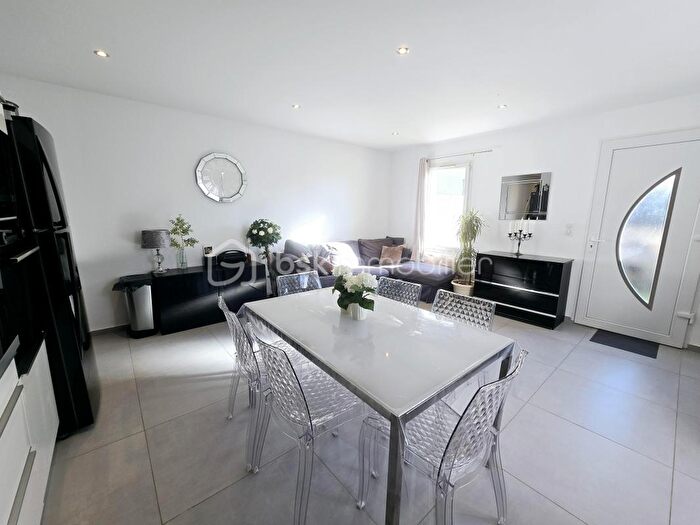 Appartement à vendre - Villelaure - 3 pièces - 2 chambres