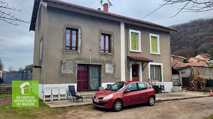 Maison à vendre - Hières-sur-Amby - 6 pièces - 5 chambres