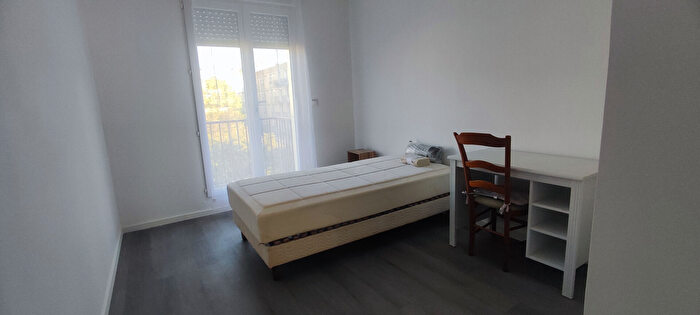 Appartement à louer - Quartiers Nord-Ouest, Villejean - 1 pièce
