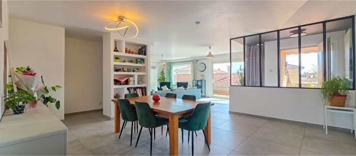 Meyzieu, Nord Ouest - Maison 12 pièces à vendre