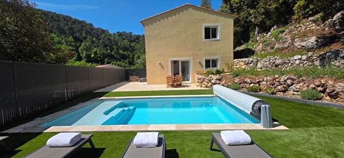 Maison 4 pièces à vendre à Tourrette-Levens