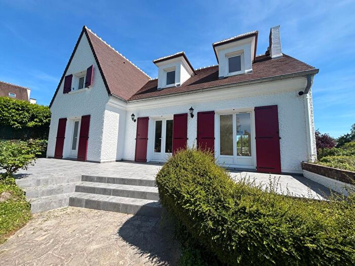 Bussy-Saint-Martin : Maison 5 pièces à vendre