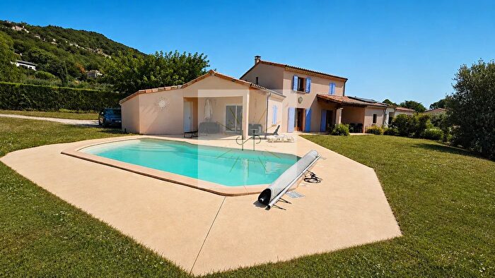 Maison 5 pièces à vendre à Savasse
