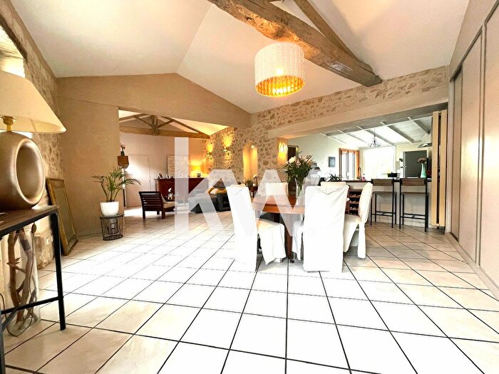 Maisons à vendre et appartements à louer - 1