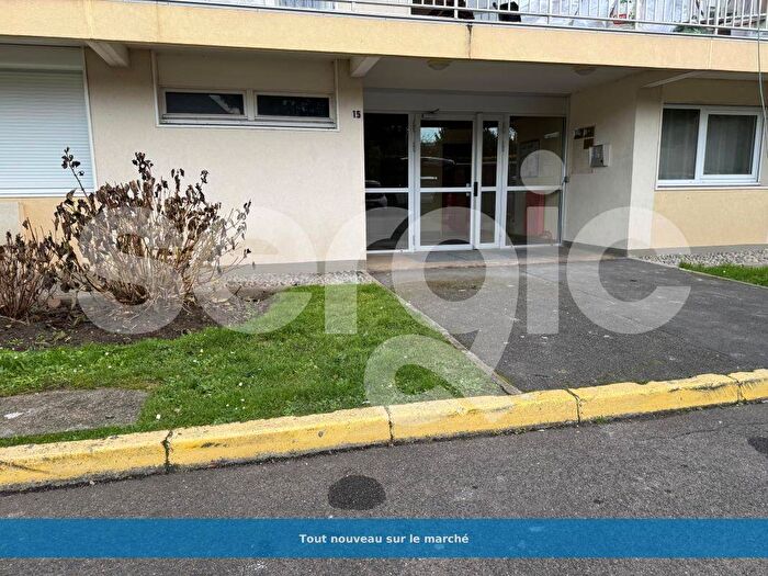 Appartement à louer - Ancien Centre Ville, Ermont - 3 pièces - 2 chambres