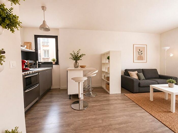 Appartement 2 pièces à Levallois-Perret, Trézel, à vendre