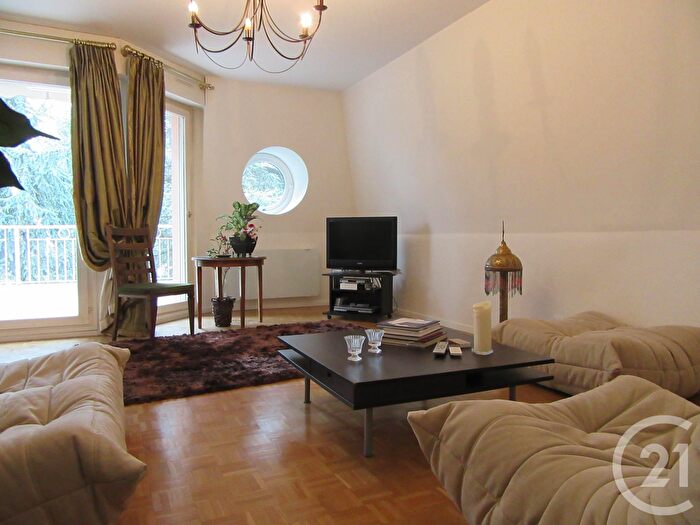 Appartement à louer - Saint-Julien-en-Genevois, Puy-Saint-Martin, Douane - 3 pièces - 2 chambres