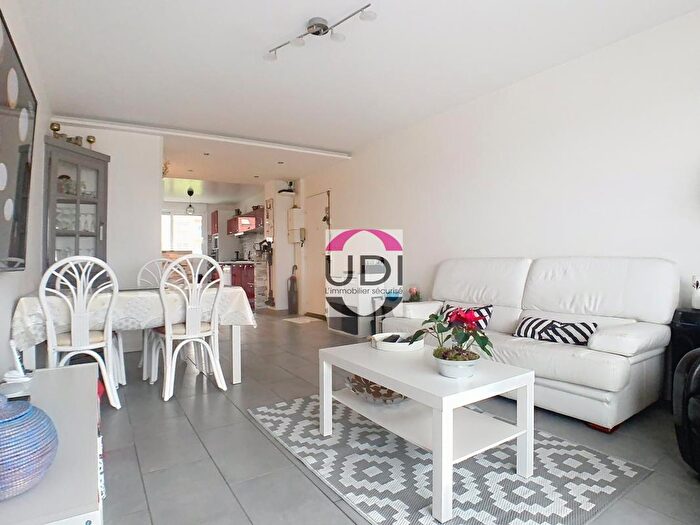 Appartement à vendre - Corbeil-Essonnes, Rive droite - 3 pièces - 2 chambres