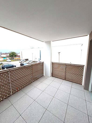 Appartement à louer - Les Iles, Moirans - 2 pièces - 1 chambre