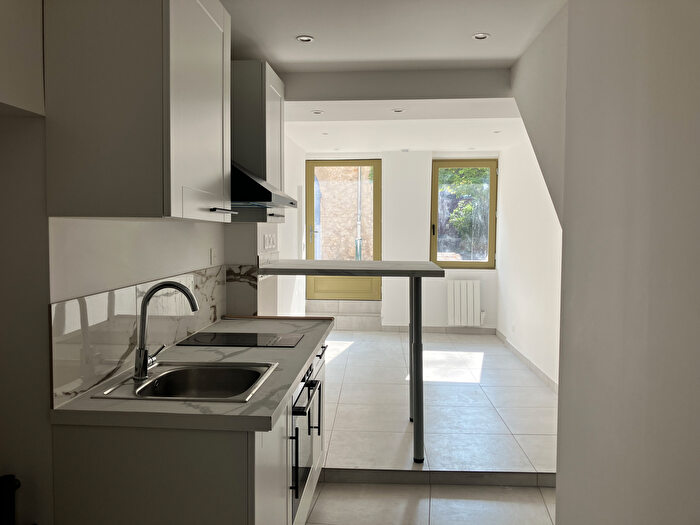 Appartement 2 pièces à louer à La Roque-d'Anthéron