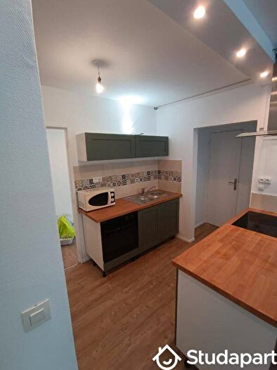 Les Fontaines, Tours - Appartement 1 pièce à louer