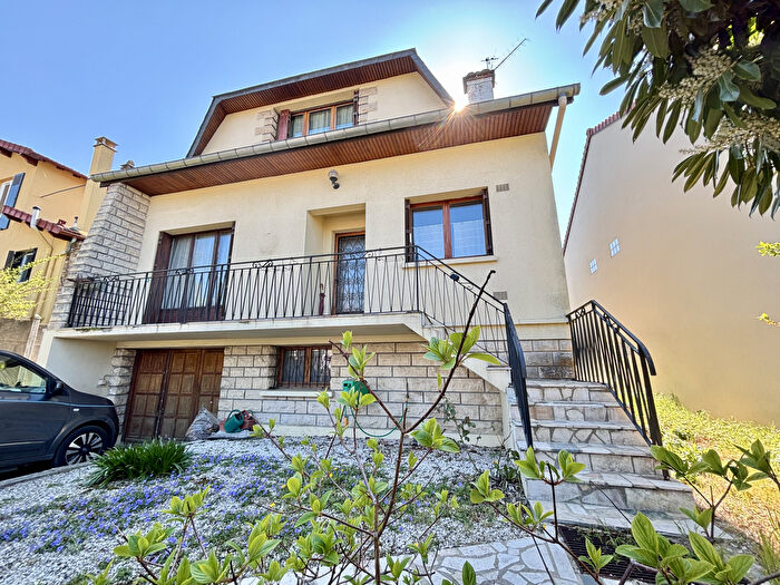 Maison à vendre - Champigny-sur-Marne, Coeuilly Village Parisien - 7 pièces - 4 chambres