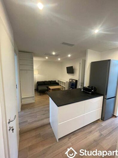 Appartement à louer - Riquier, Nice - 1 pièce - 3 chambres