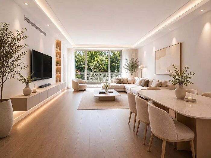 Appartement 5 pièces à Paris 16ème, Muette-Nord, Trocadéro, à vendre