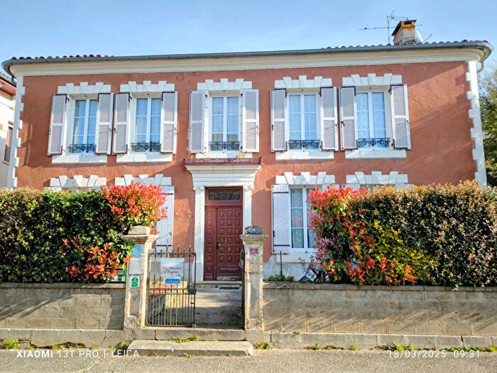 Maison à vendre - Poyanne - 10 pièces - 9 chambres