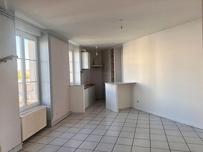 Appartement à louer - Nevers, Centre-ville - 2 pièces - 1 chambre