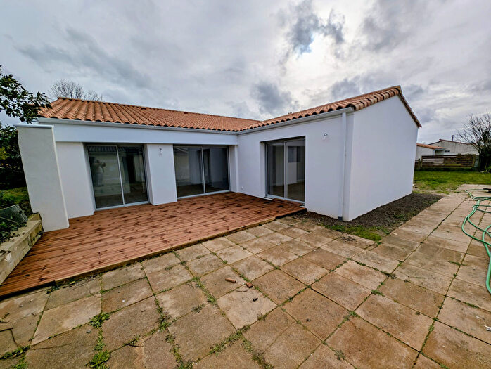 Maison à vendre - Coëx - 5 pièces - 4 chambres