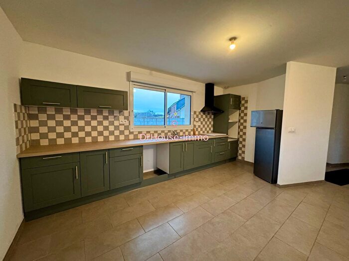 Maison 4 pièces à vendre à Saint-Vaast-déquiqueville