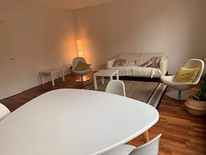 Appartement 3 pièces à Bordeaux, Saint-Christoly, à louer
