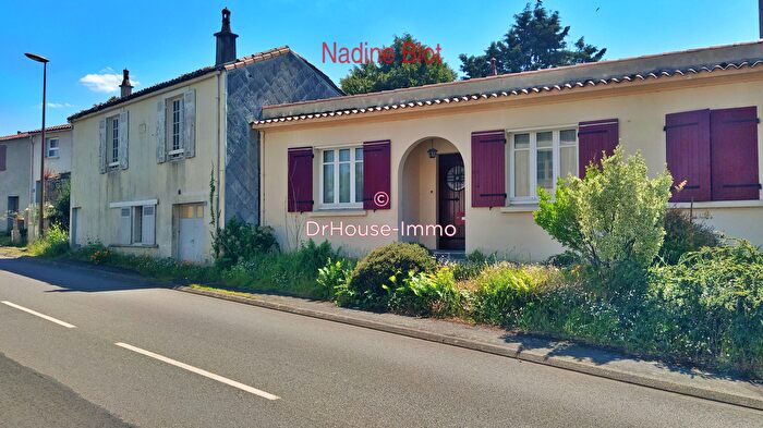 Saint-Fiacre-sur-Maine - Maison 8 pièces à vendre