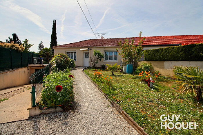 Grigny, Centre-ville, Blanc Manteaux : Maison 4 pièces à vendre