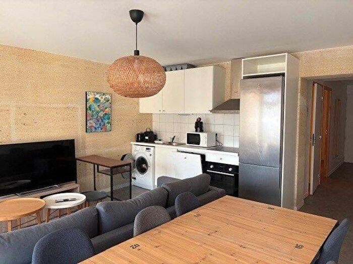 Appartement 4 pièces à Saint Clair- Quais du Rhône, Caluire-et-Cuire, à louer