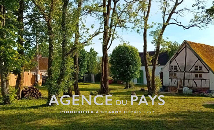 Maison à vendre - Charny - 9 pièces - 6 chambres