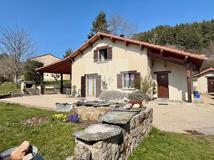 Maison 4 pièces à Saint-Jean-Roure, à vendre