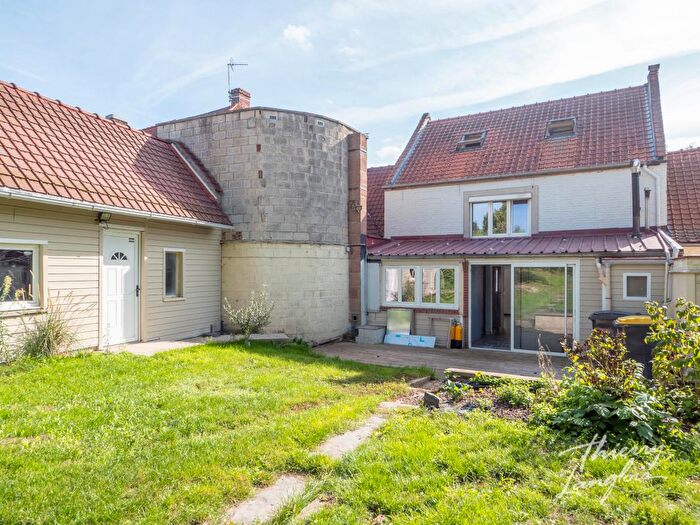 Maison 6 pièces à Bouvines, à vendre