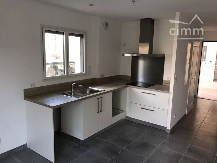 Appartement à louer - Malaucène - 3 pièces - 2 chambres