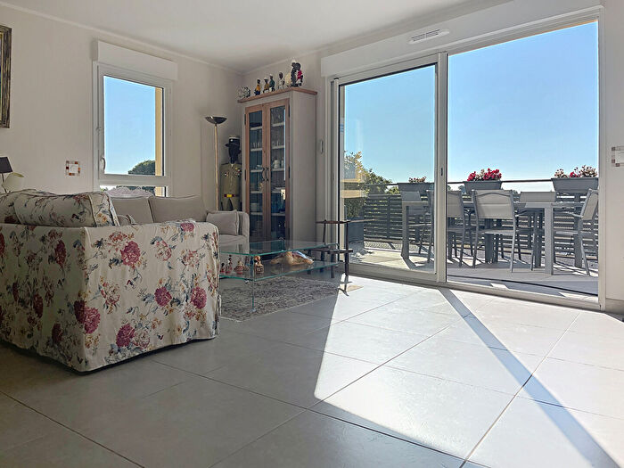 Appartement à vendre - Villeneuve-lès-Avignon, Pasteur, Bellevue - 4 pièces - 3 chambres