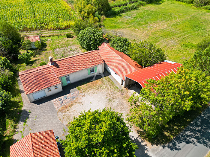 Maison 4 pièces à Le Perrier, à vendre