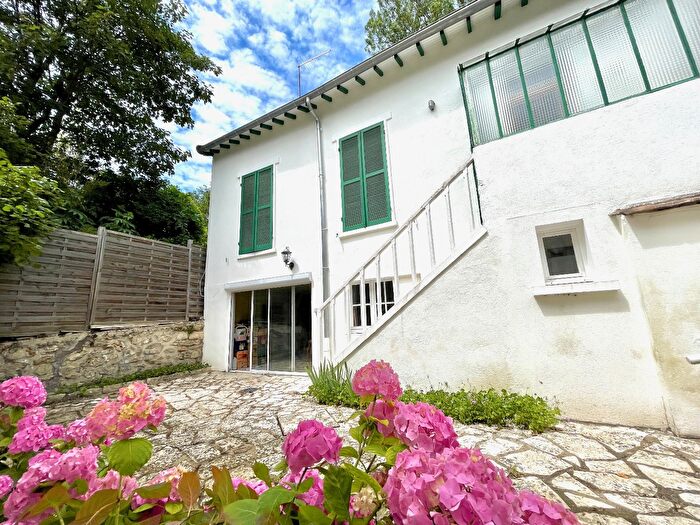 Saint-Cloud, Pasteur, Magenta : Maison 6 pièces à vendre