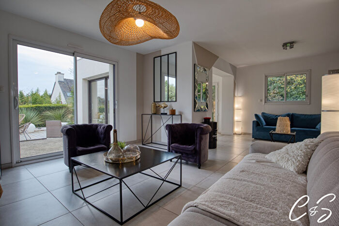 Maison à vendre - Plomelin - 6 pièces - 5 chambres