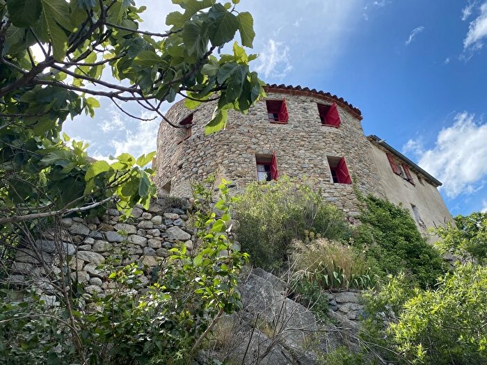 Eus - Maison 4 pièces à vendre