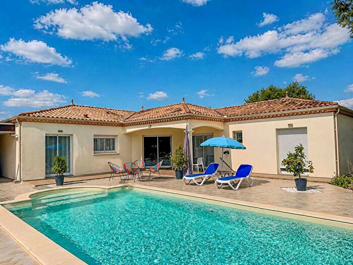 Saint-Léon-sur-lIsle - Maison 5 pièces à vendre