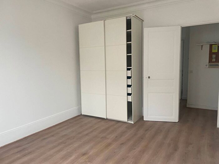 Appartement à louer - Mouton Duvernet, Paris ème arrondissement - 1 pièce