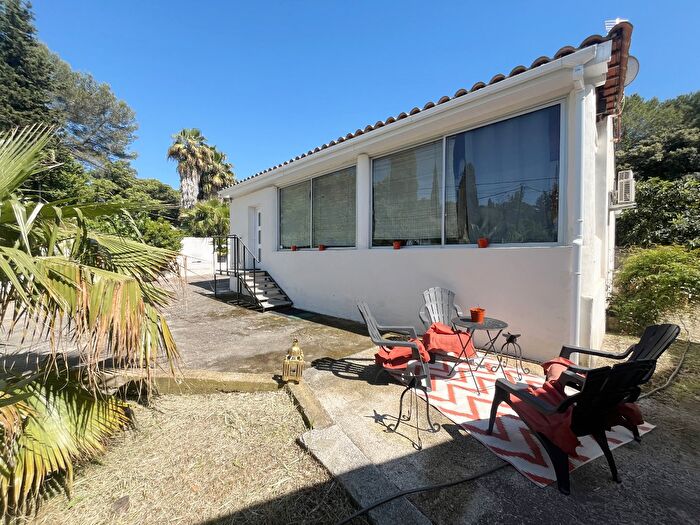 Nages-et-Solorgues : Maison 4 pièces à vendre