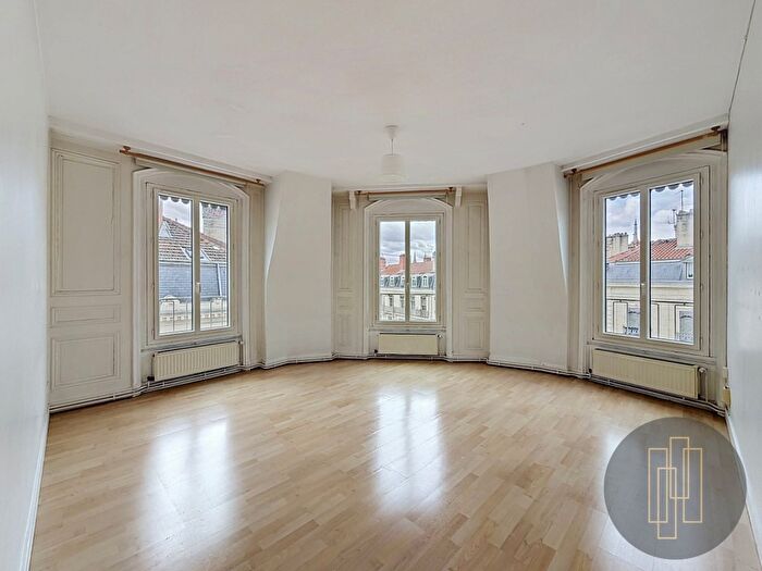 Lyon 1er, Bas des Pentes, Presqu'île - Appartement 3 pièces à louer