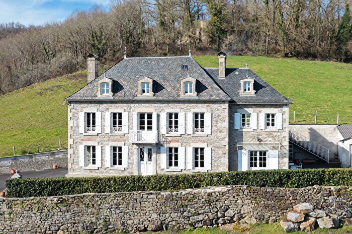 Maison 6 pièces à vendre à Madic