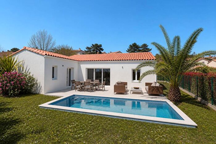 Maison 4 pièces à vendre à Longèves