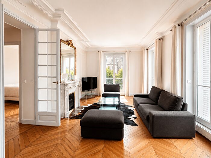 Appartement 4 pièces à louer à Ternes-Maillot, Paris 17ème arrondissement