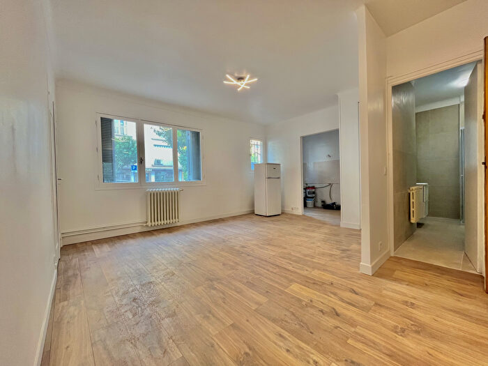 Appartement à vendre - Menton, Hôtel de Ville, Vieille Ville, Musée, Madone, Carnolès - 2 pièces - 1 chambre