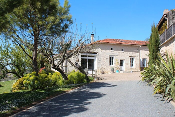 Maison 7 pièces à vendre - Montboyer