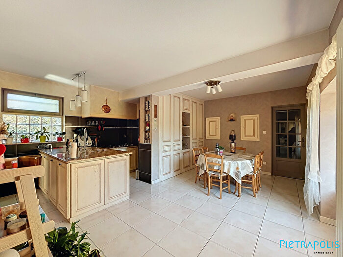 Maison à vendre - Chessy - 6 pièces - 3 chambres