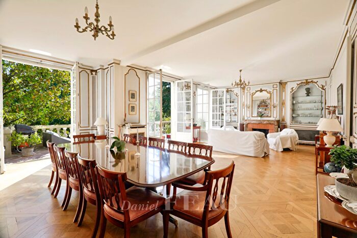Maison 10 pièces à vendre à Saint-Cloud, Montretout, Coutureau