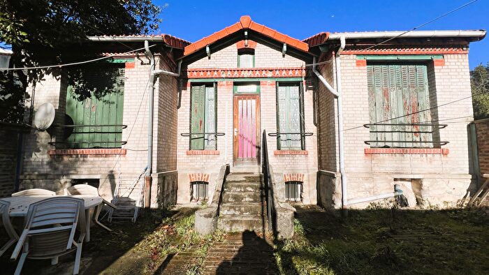 Maison à vendre - Montreuil, Ramenas, Léo Lagrange - 4 pièces - 2 chambres
