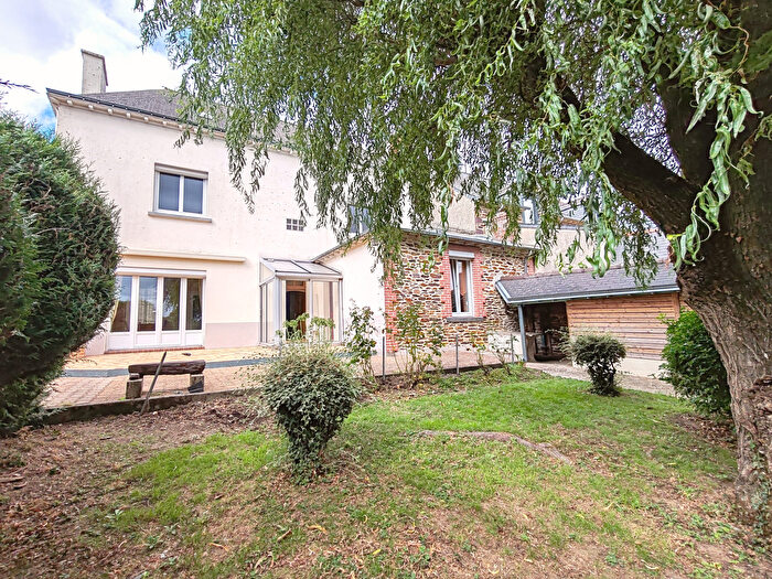 Maison 7 pièces à Retiers, à vendre