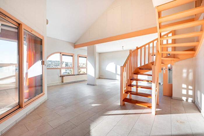 Villefranche-sur-Saône, Centre-ville - Appartement 5 pièces à vendre