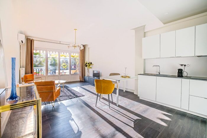 Appartement à vendre - Nice, Saint-Sylvestre - 3 pièces - 2 chambres